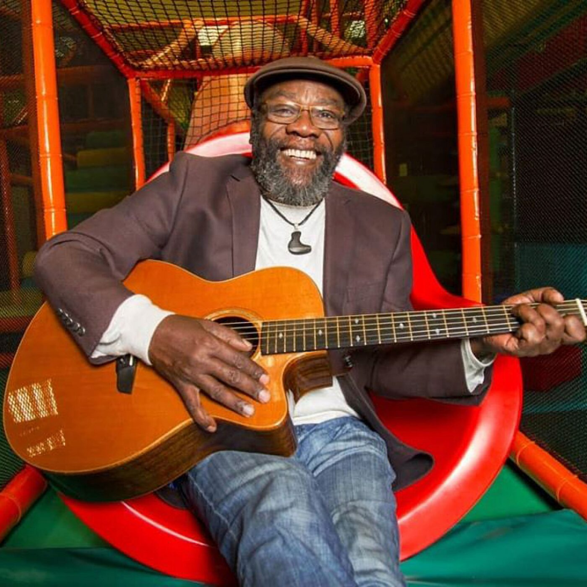 Clinton Fearon, illustre étendard de l'histoire du reggae - Podcast